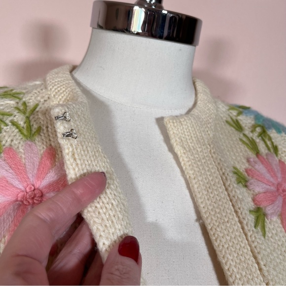 Vintage | Sweaters | Vintage 4 50 Retro Cottagecore Hand Embroidered ...
